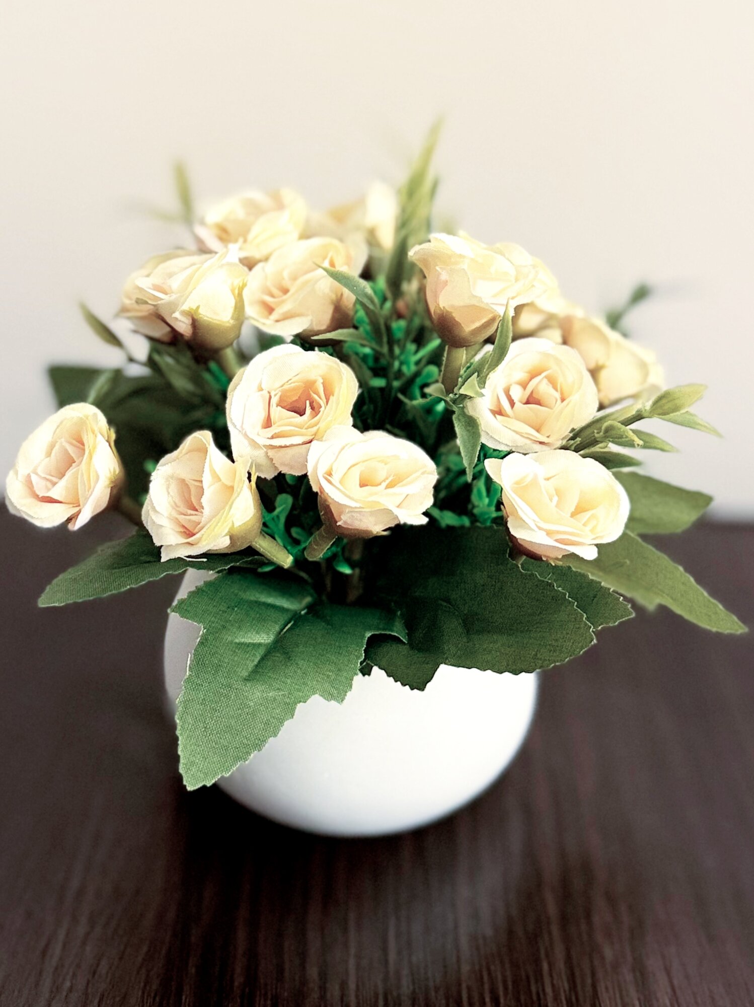 Искусственные цветы для декора / Декоративные растения кашпо / Цветочная композиция для интерьера на стол