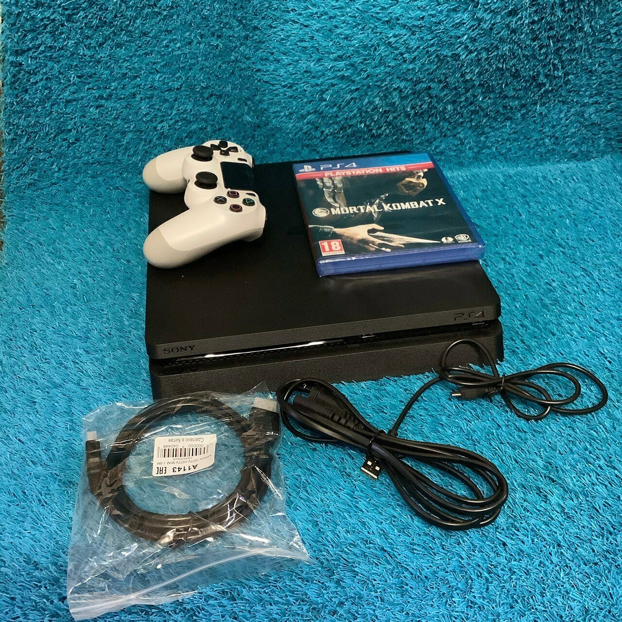 Sony PlayStation 4 Slim 1ТБ + игра в подарок