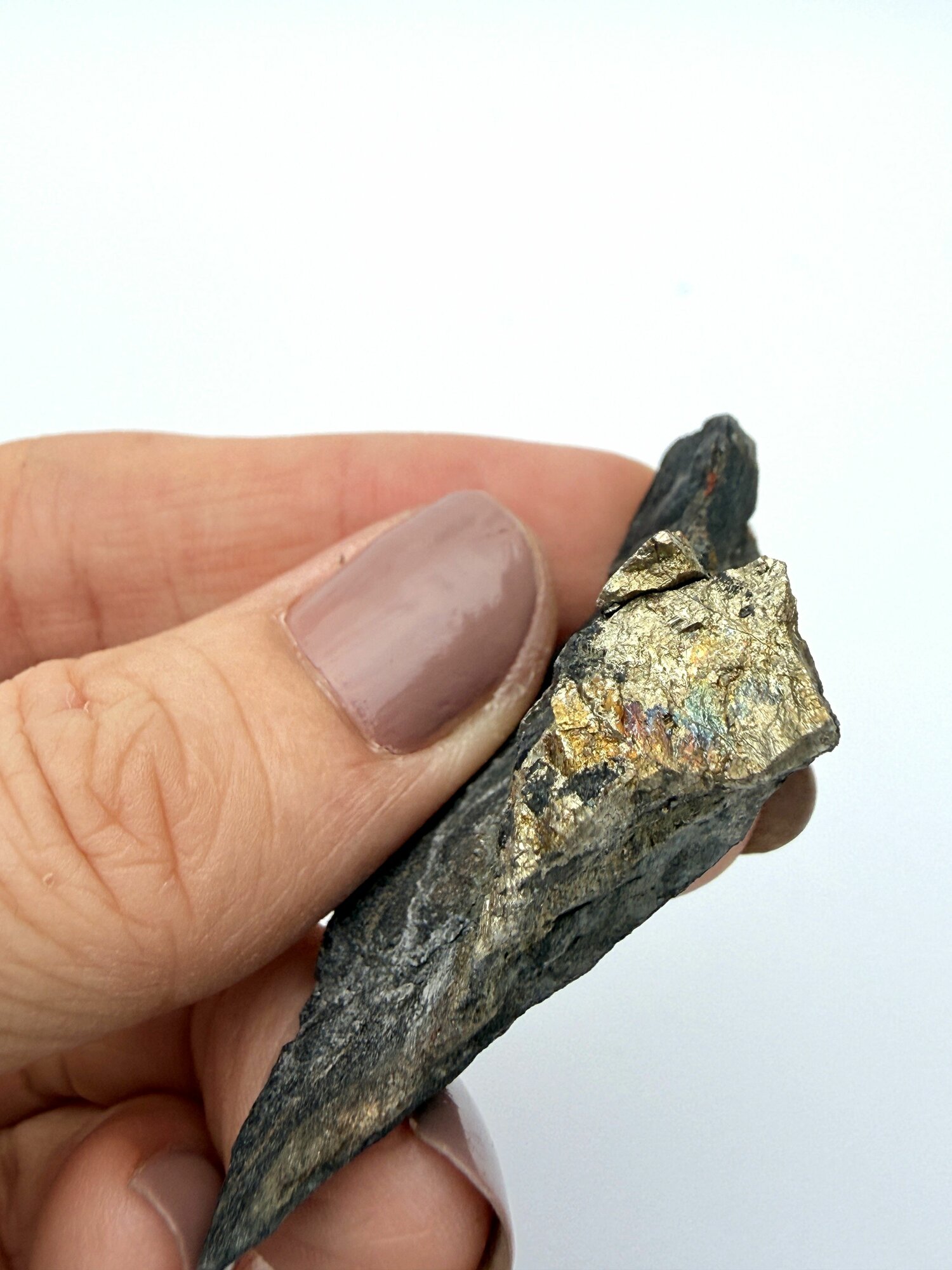 Пирит ROUND STONE, натуральный минерал, золотой цвет, 55x35x12 мм, вес 15 г