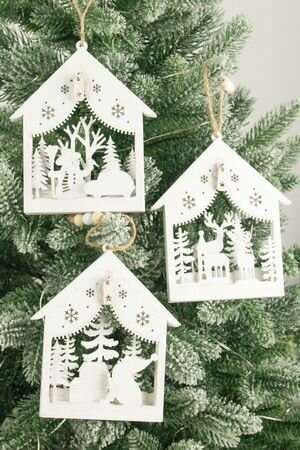 Набор ёлочных игрушек домики - зимние зарисовки, дерево, 13 см, 3 шт, Koopman International GR9120450-набор