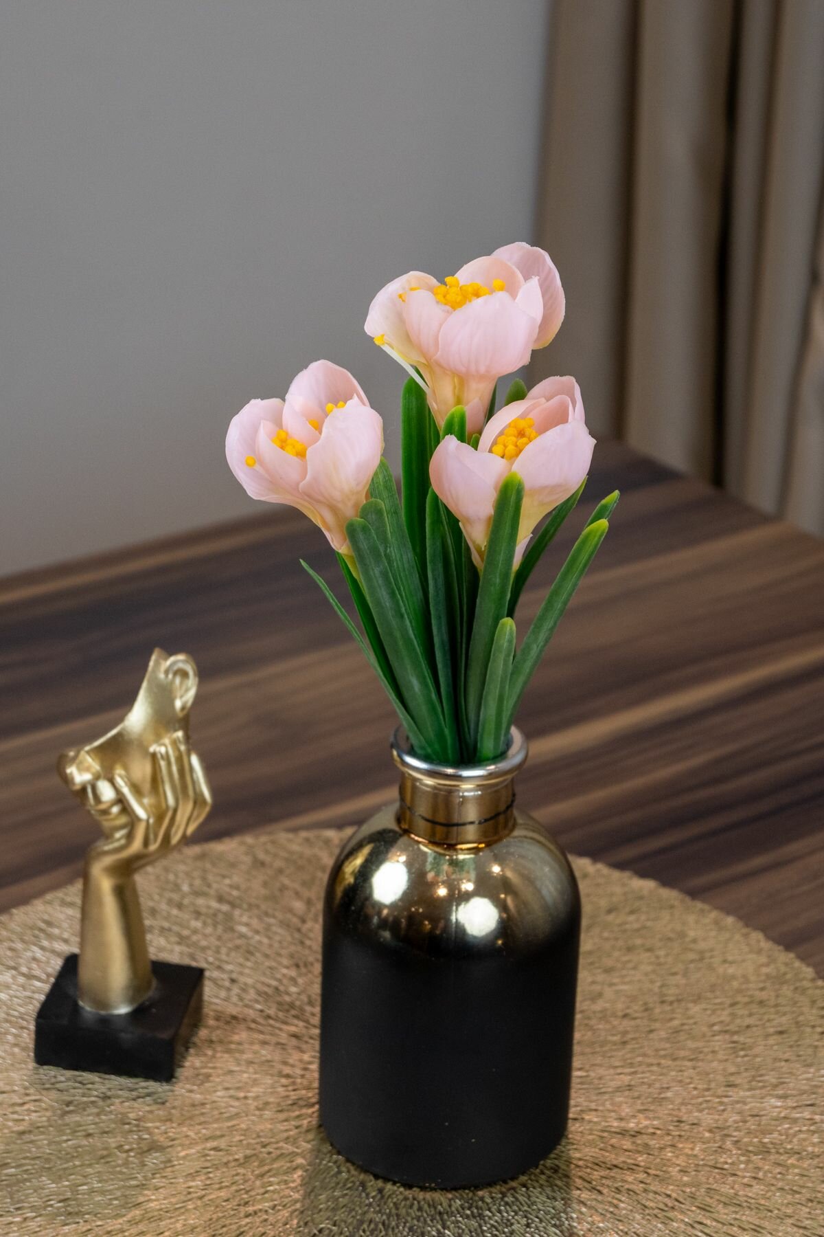 Искусственные цветы для декора букет Крокусов из силикона розовый / Реалистичный искусственный цветок 32 см