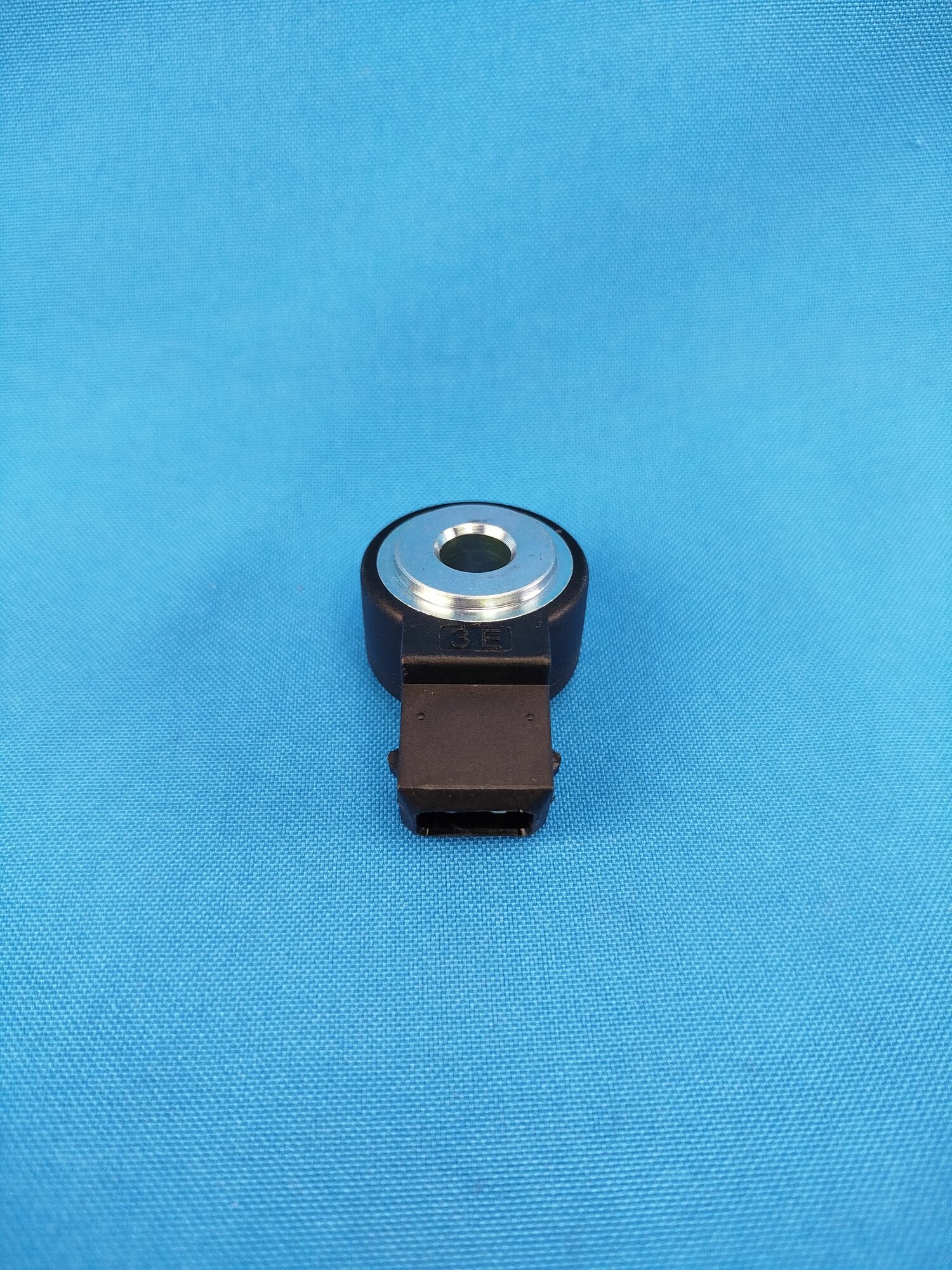 Датчик детонации "Cartronic" для автомобилей ВАЗ 2110-15, ГАЗ дв.405, 406 (Ref.18.3855-01)