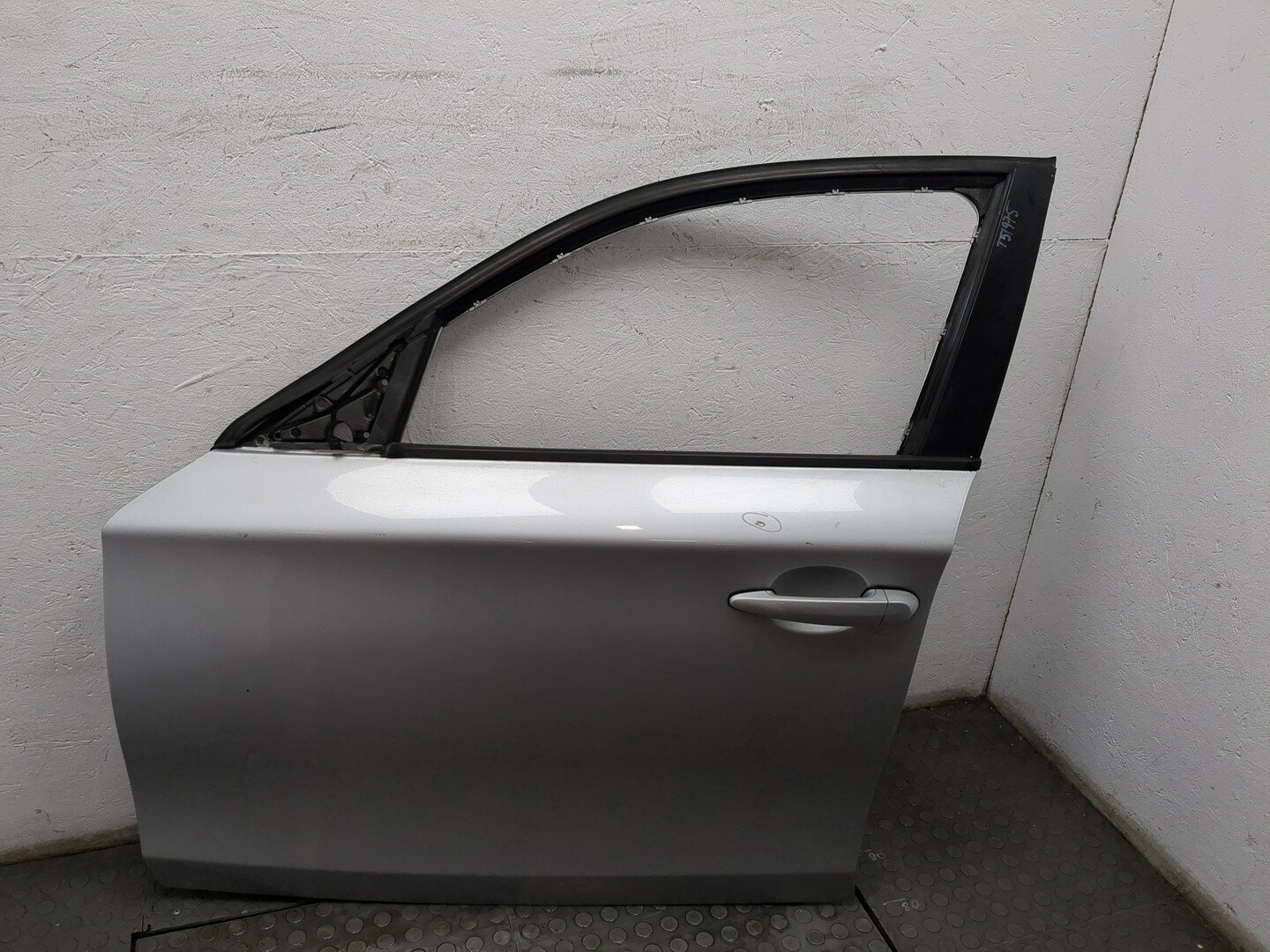Дверь боковая (легковая) левая передняя BMW 1 E87 Б/У