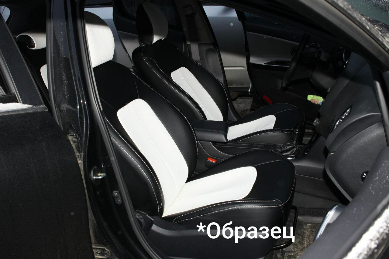 Автомобильные чехлы из экокожи на Skoda Octavia А7 2013-2020 г. - (Elegance/Style) с задним подлокотником, черно-белая