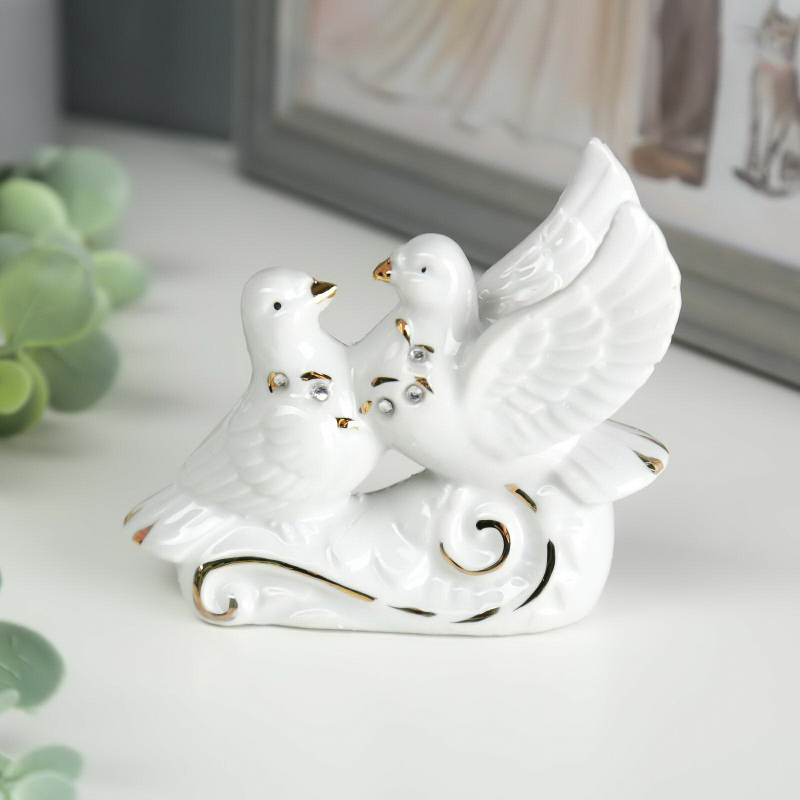 Фигурка керамика "2 голубя воркуют", со стразами, 3.5x9.7x8.5 см