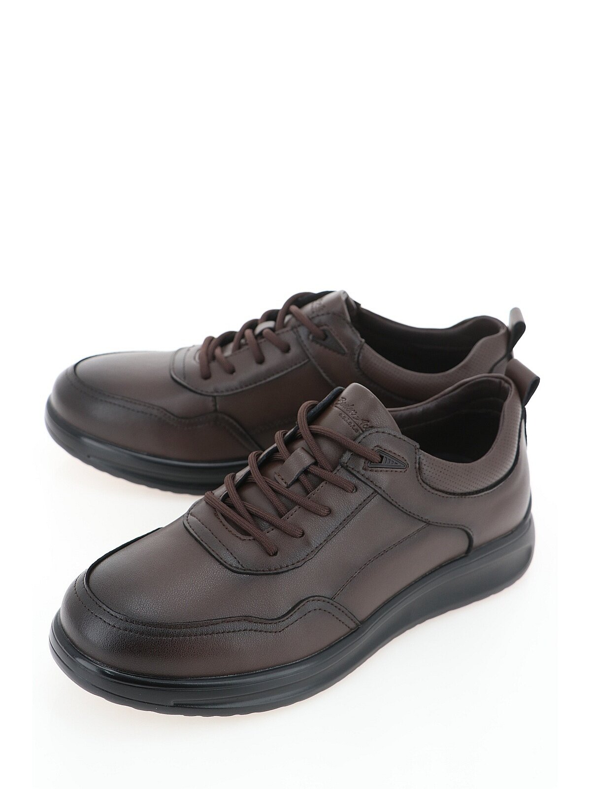 Полуботинки