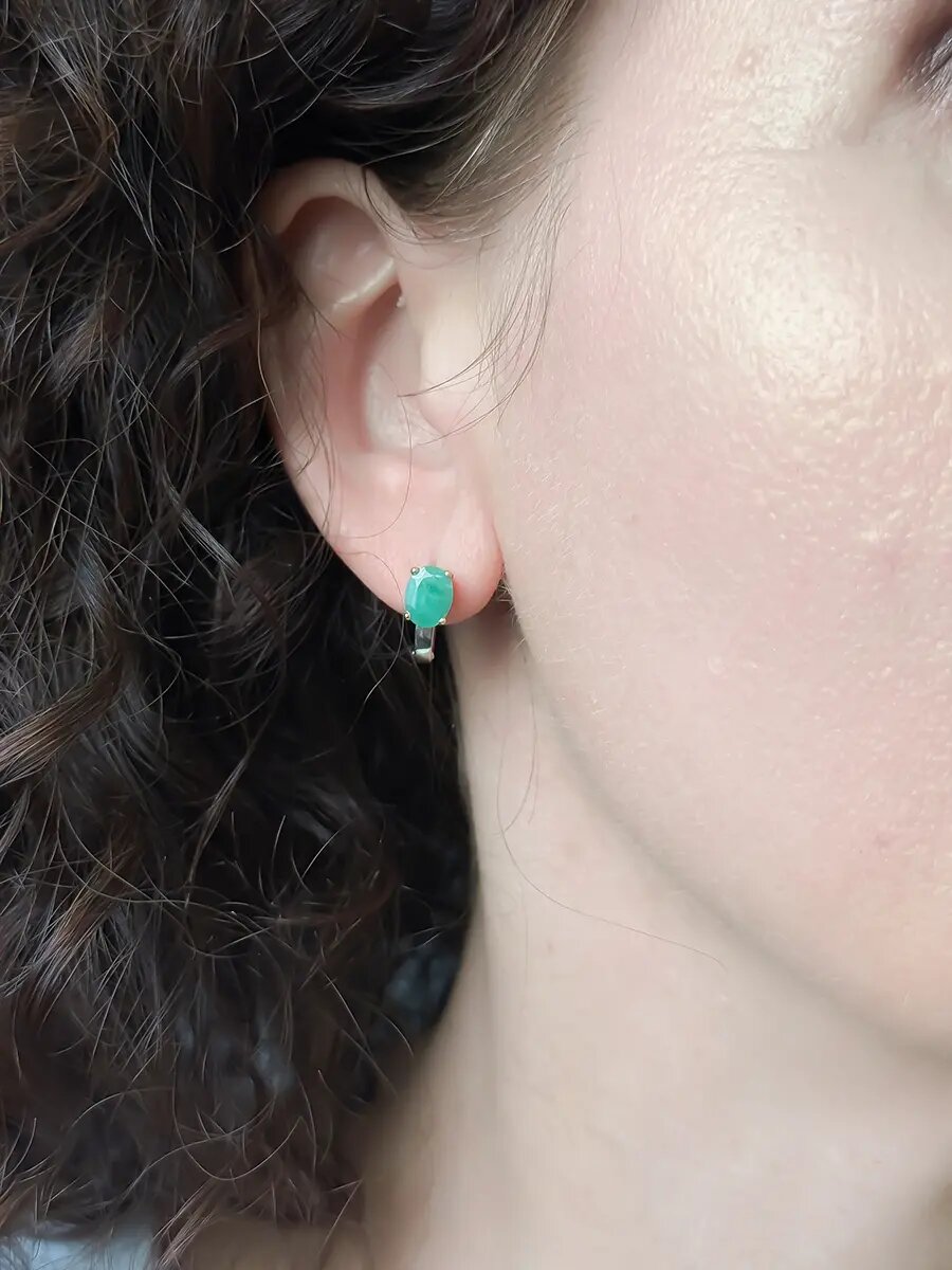 Серьги, серебро, 925 проба, родирование, золочение, изумруд