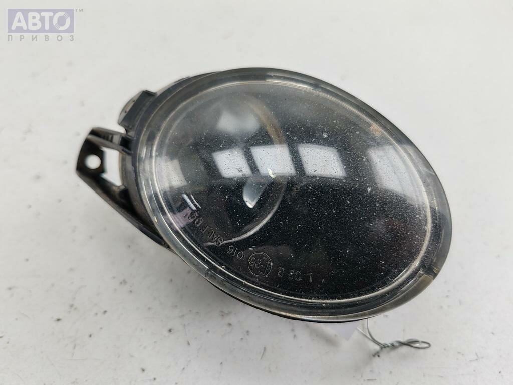 Фара противотуманная левая Volkswagen Passat B6