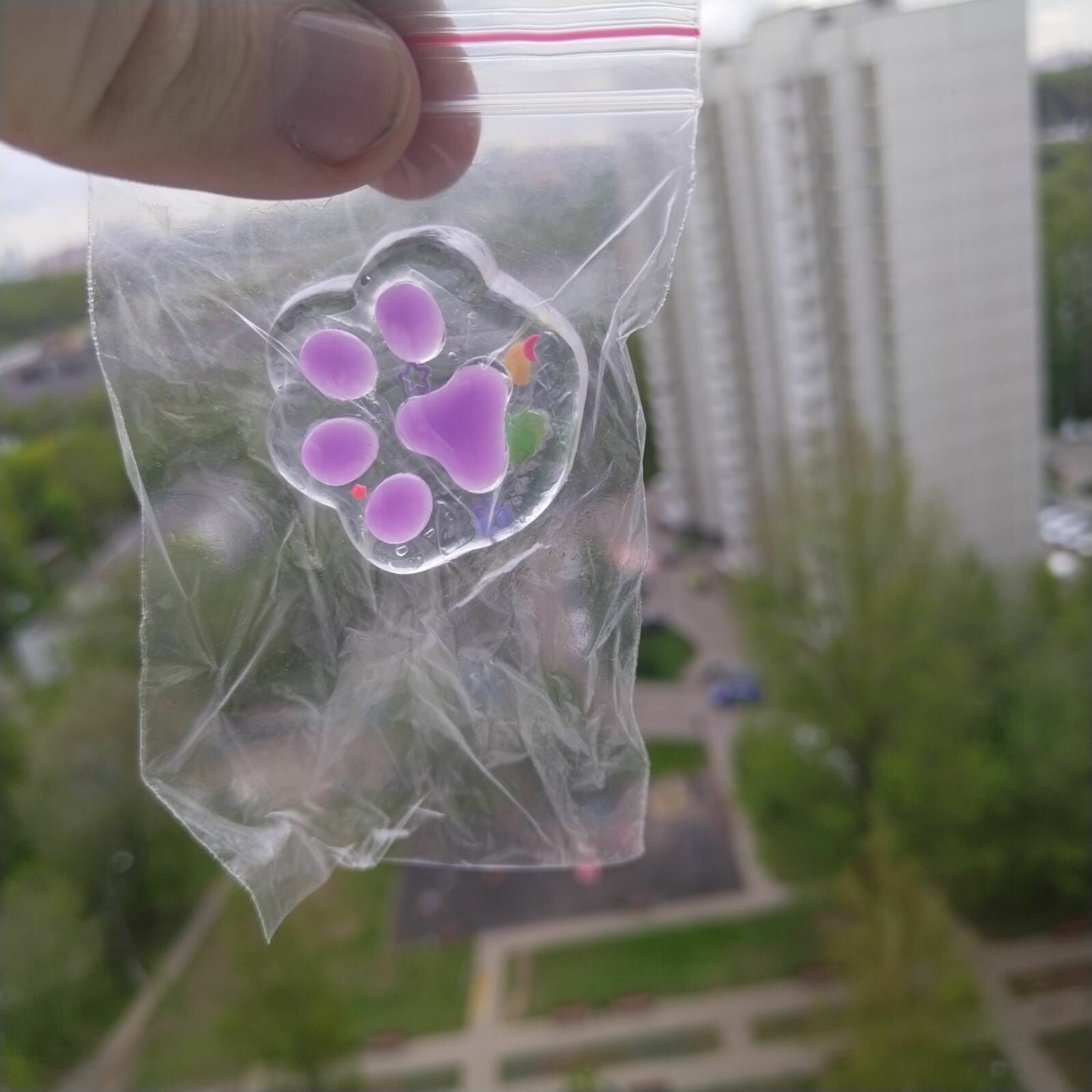 Лапка сквиш 9 см фиолетовый