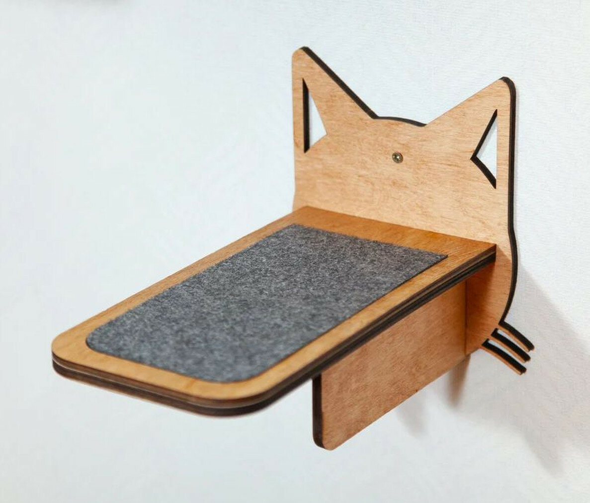 Ступенька настенная для кошек, материал дерево, светло-коричневый