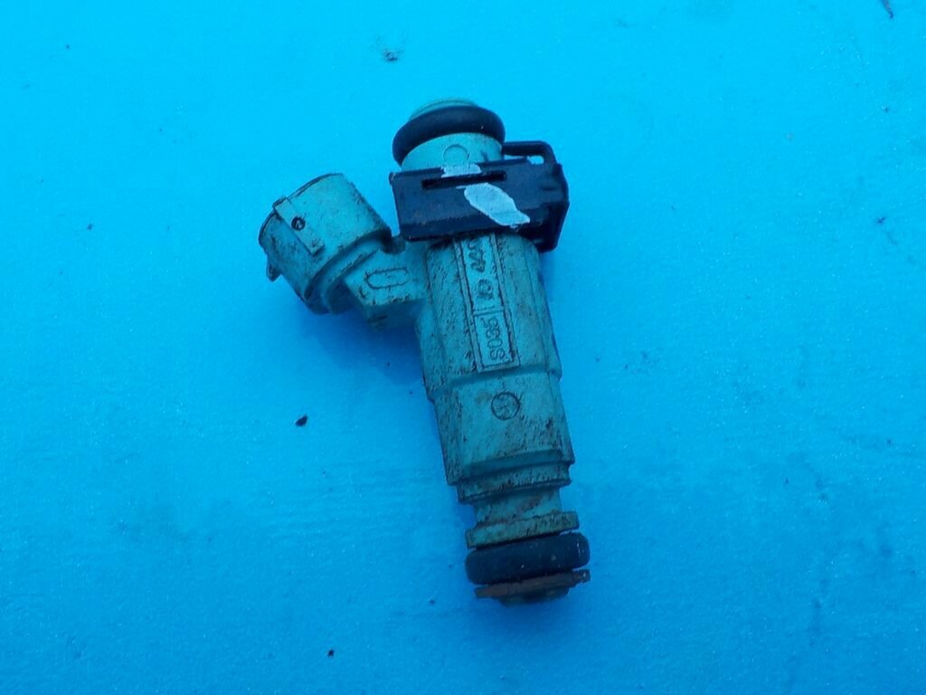 Топливная форсунка KIA Rio 2011-2017 3531026600 - Б/У