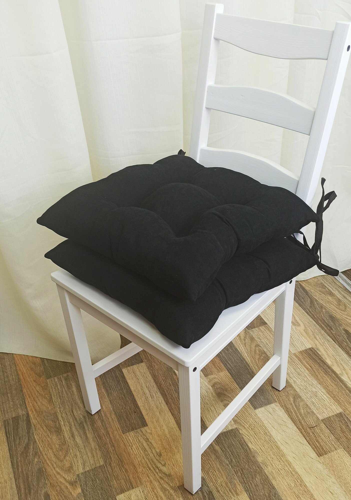 Кружева Подушка на стул с завязками Канвас 45х45 см, черный