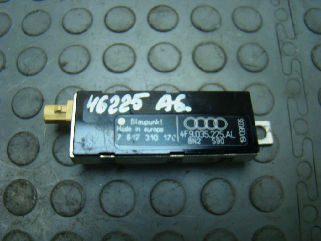 Усилитель антенны Audi Allroad quattro 2006-2012 4F9035225AL (с пробегом)
