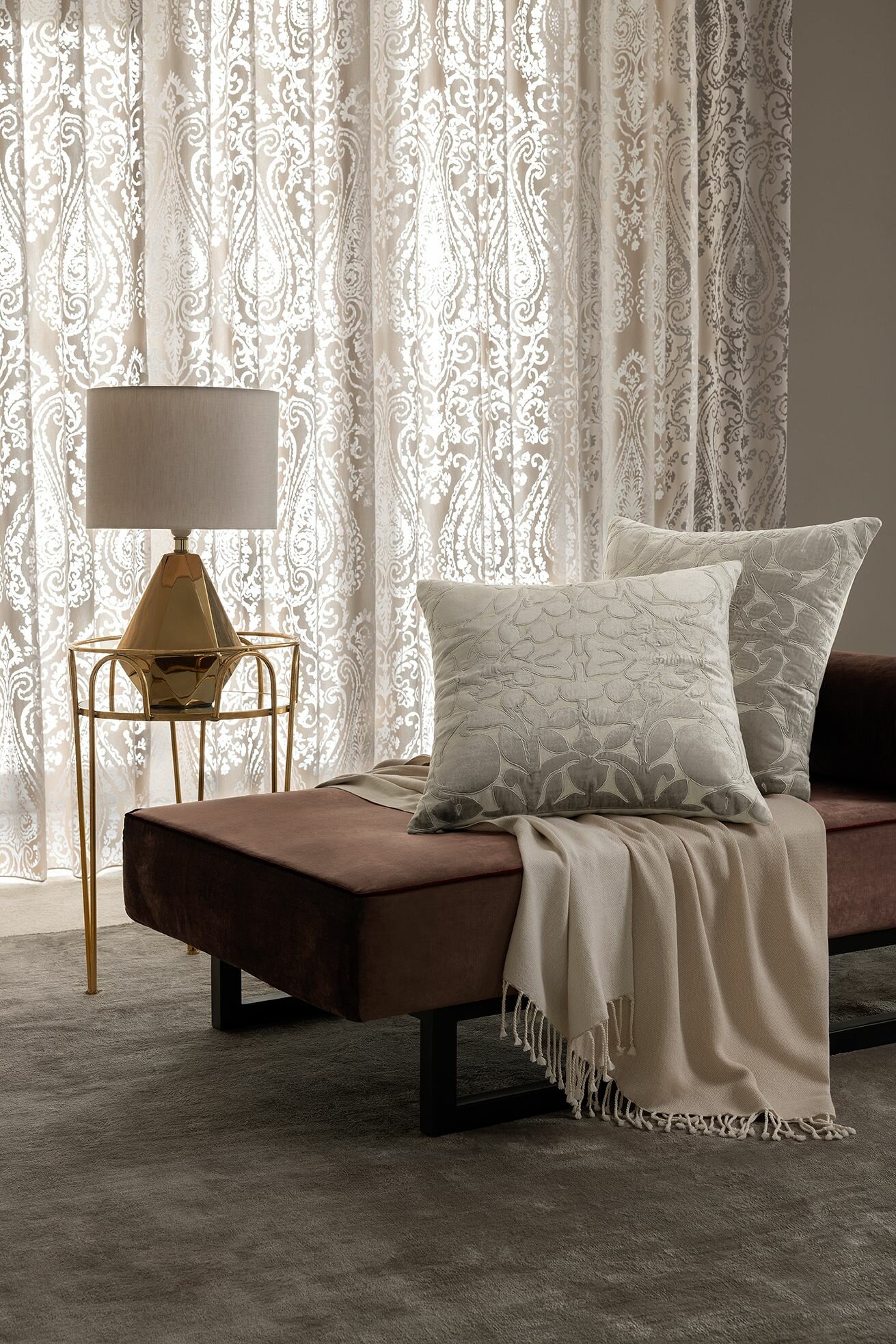 Togas Подушка декоративная "Рессель" бархат, 55x55