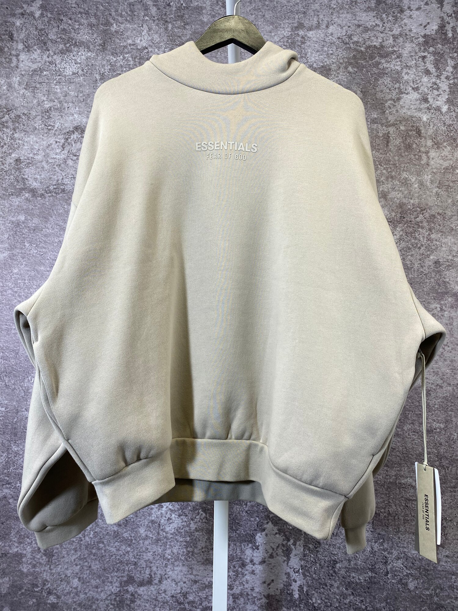 Худи FЕАR ОF GOD ЕSSENTIАLS FW23 НООDIЕ SILVER CLOUD