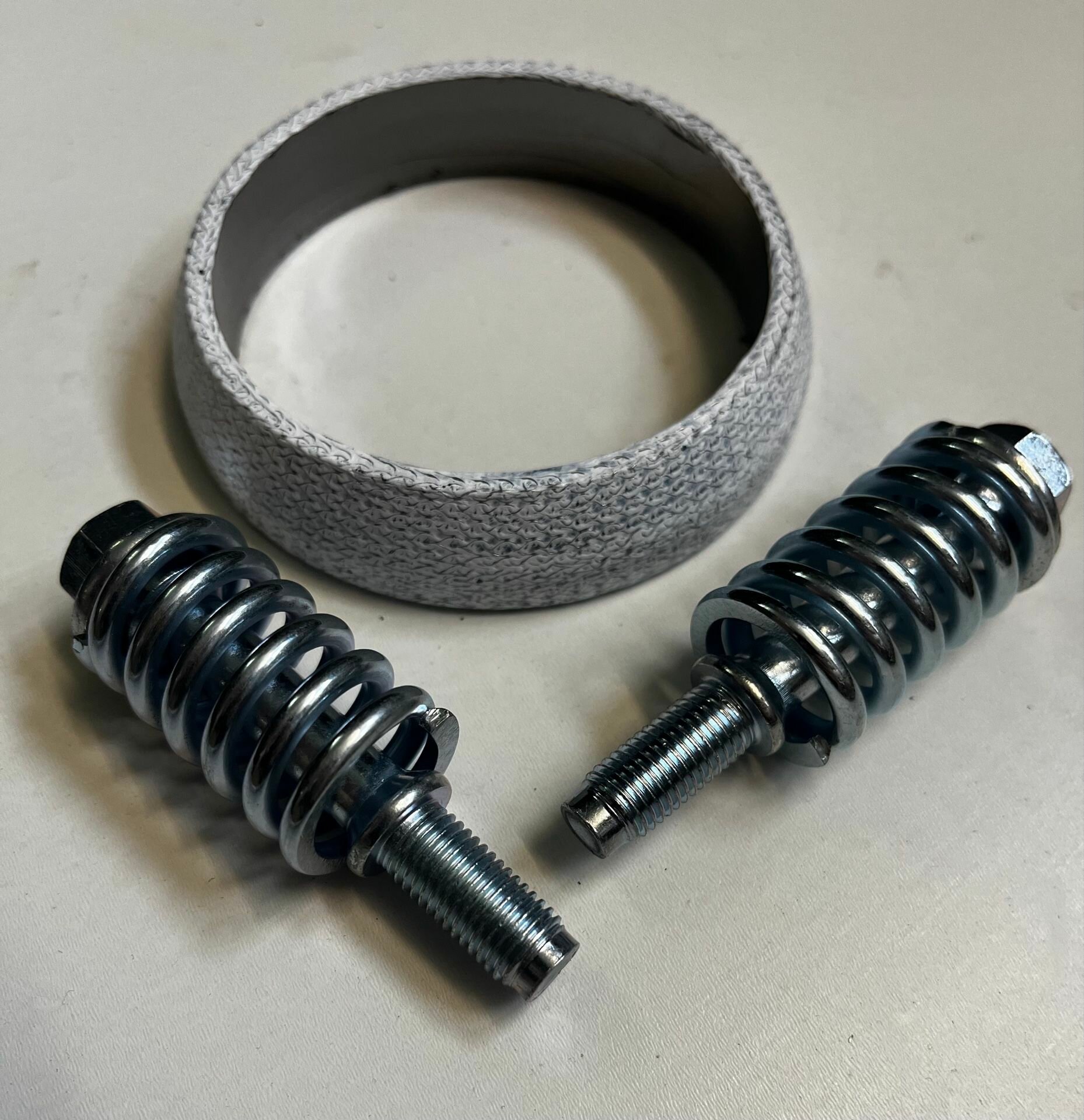 Комплект для глушителя Honda Accord 7-8 (2.4 )СRV 3-4 (2.4)