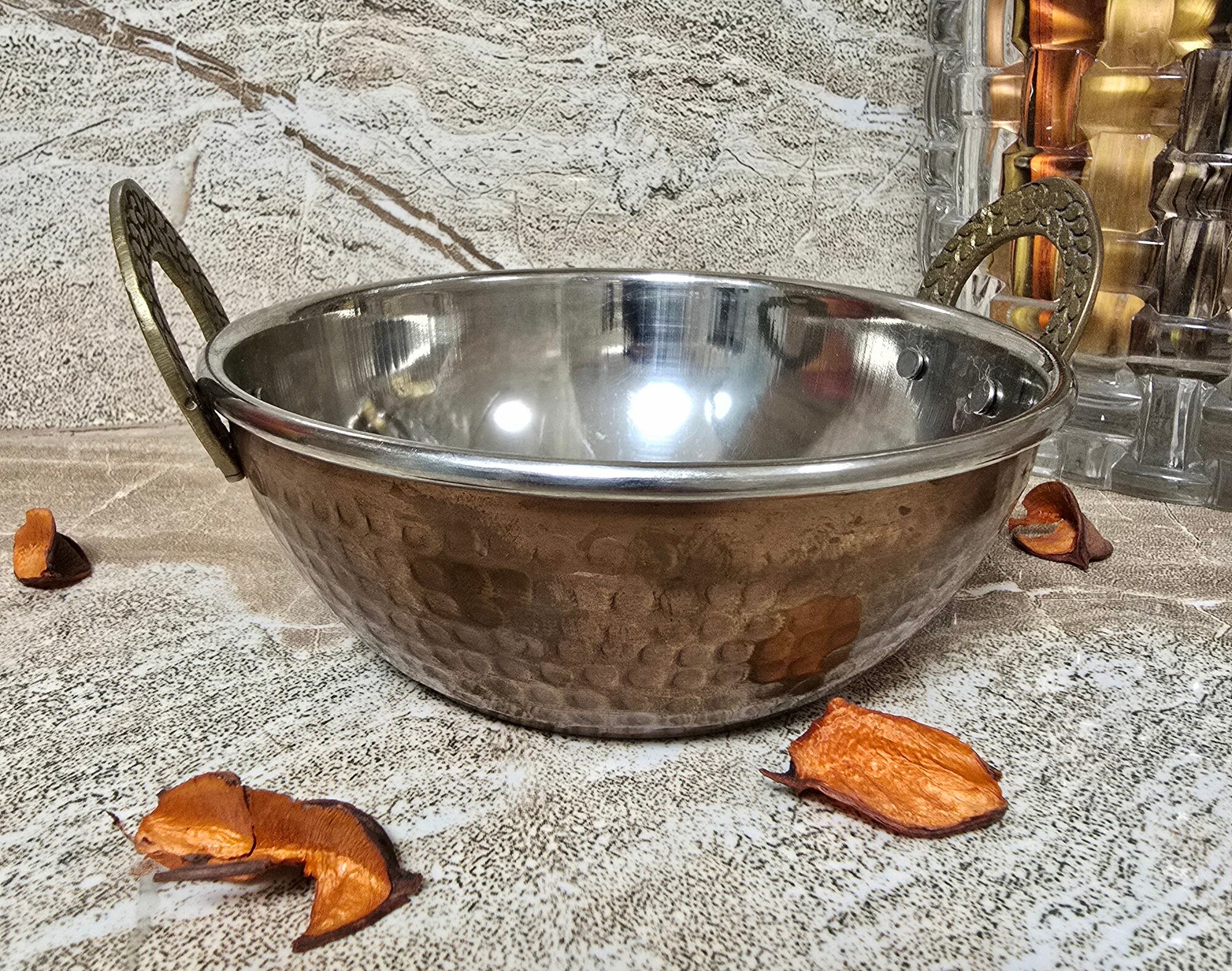 Старинная медная миска