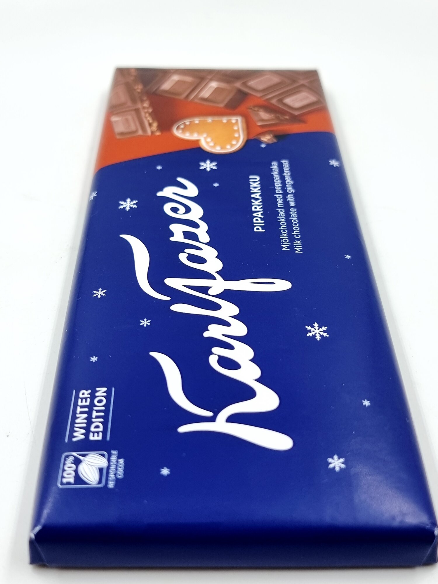 Шоколад молочный Karl Fazer Winter Edition (имбирный пряник) 200 г (из Финляндии)