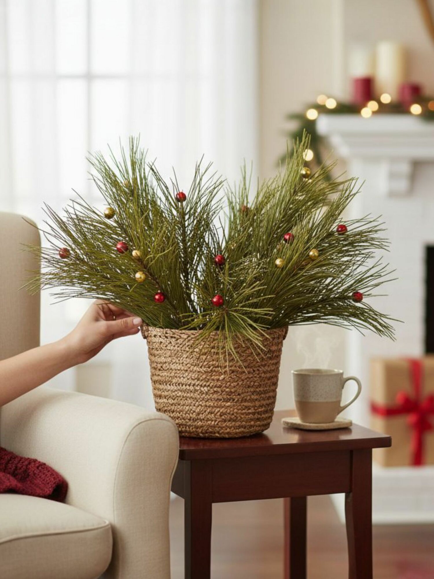 Стабилизированная ветка Веймутовой сосны 25-30 см + ветка ели в подарок