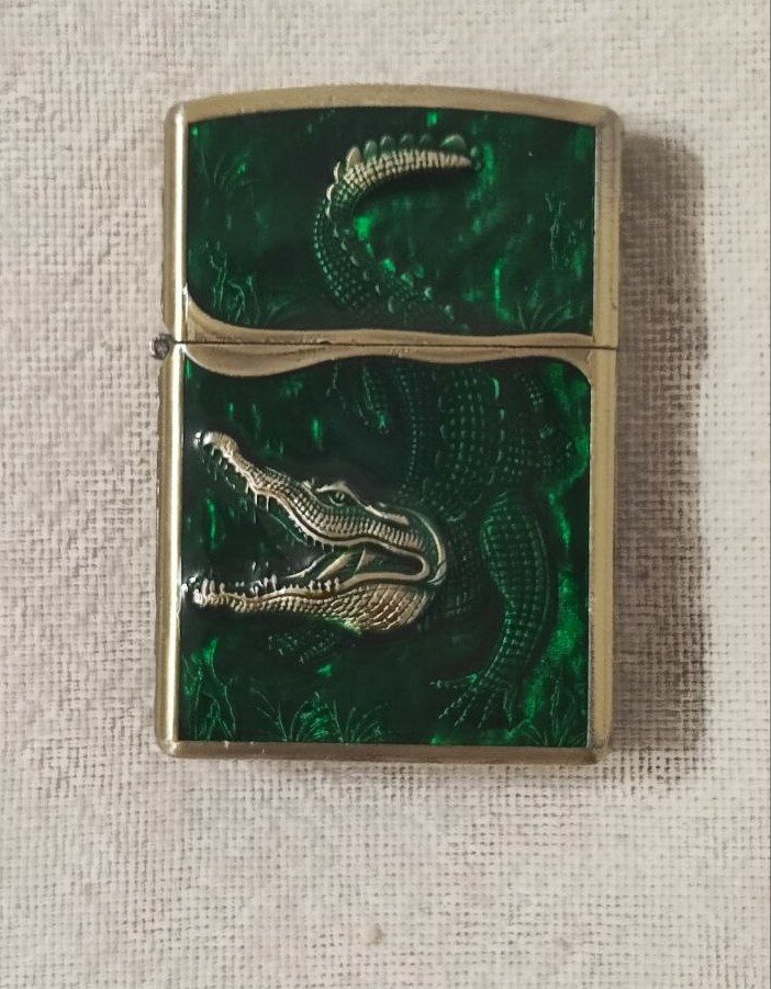Подарочная зажигалка Zorro "Crocodile", не заправлена — фото 1