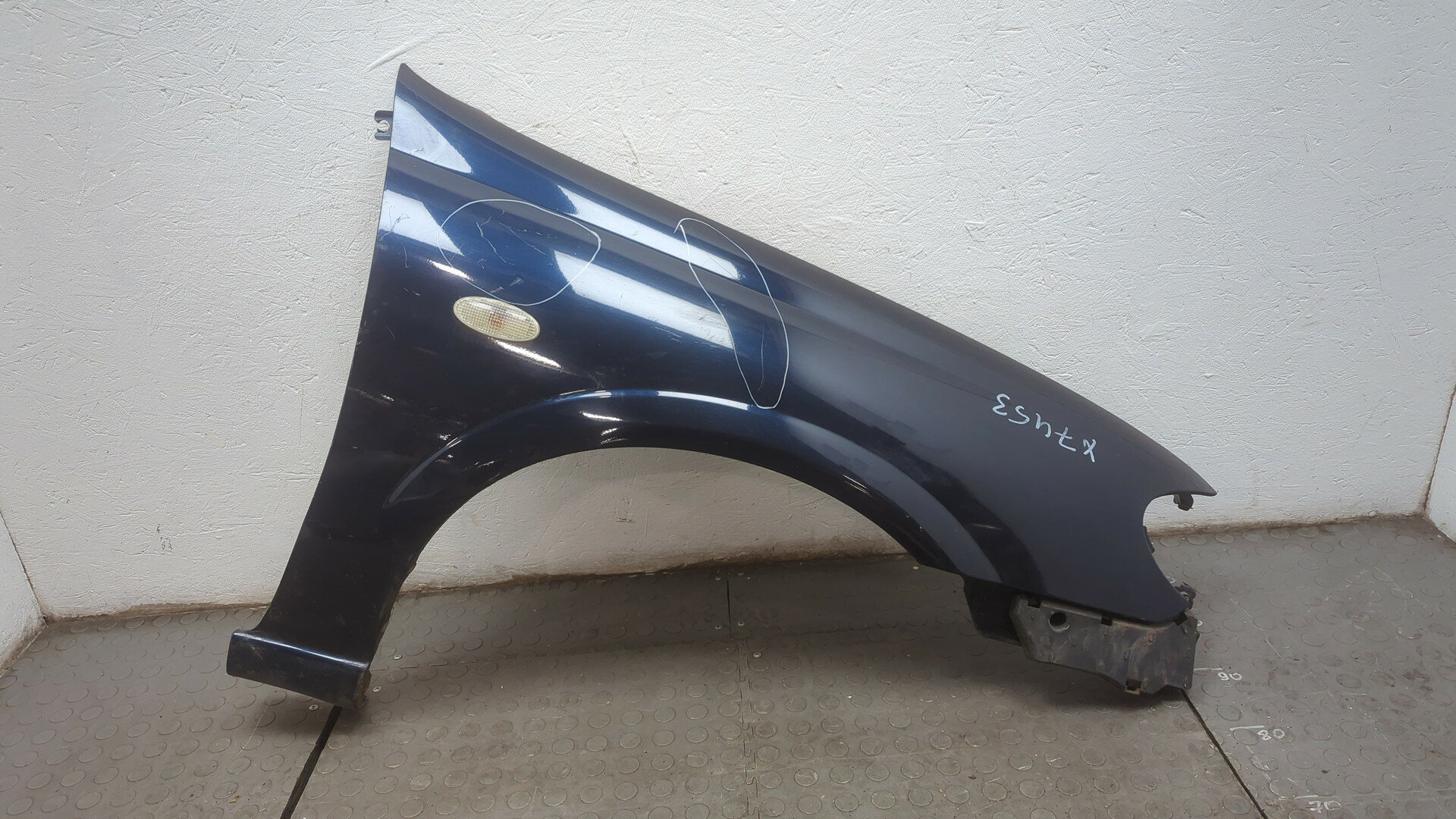 Крыло правое переднее Nissan Almera N16 Б/У