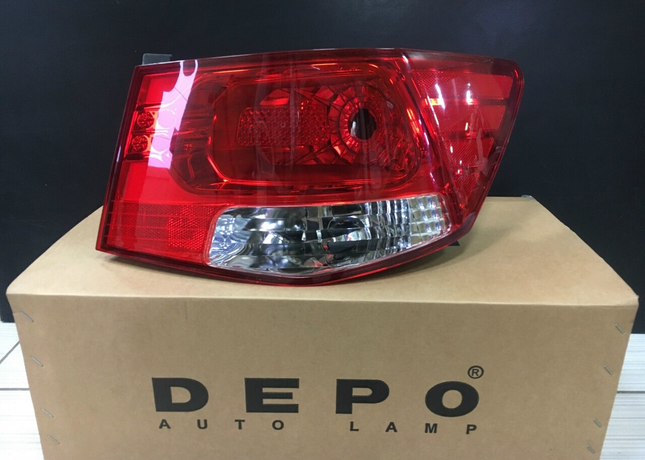 Фонарь задний правый KIA Cerato