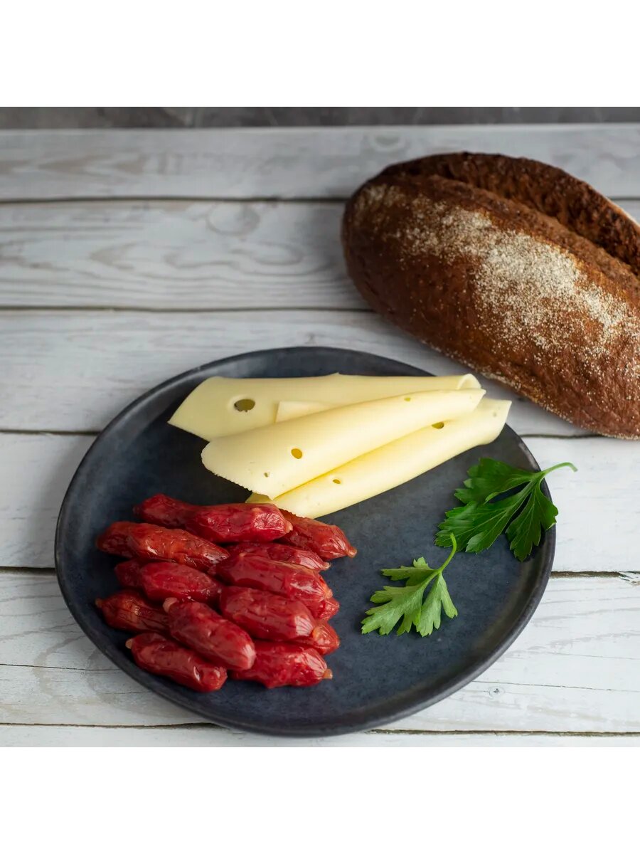 Колбаски сырокопченые к пиву с сыром пиколини 500 гр.