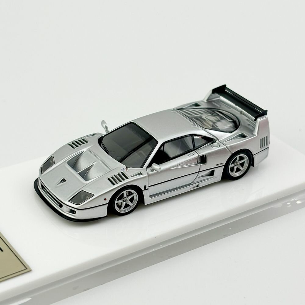 DMH 1:64 Ferrari F40 GTE Модель автомобиля смолa