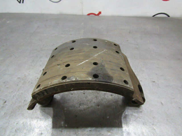 Колодка тормозная под барабанный тормоз передняя Scania 6-series