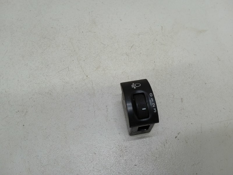 Б/У Дэу Нексия Кнопка корректора фар Daewoo Nexia 2000 N100, K32, L32 134687 DAEWOO арт. 96237724