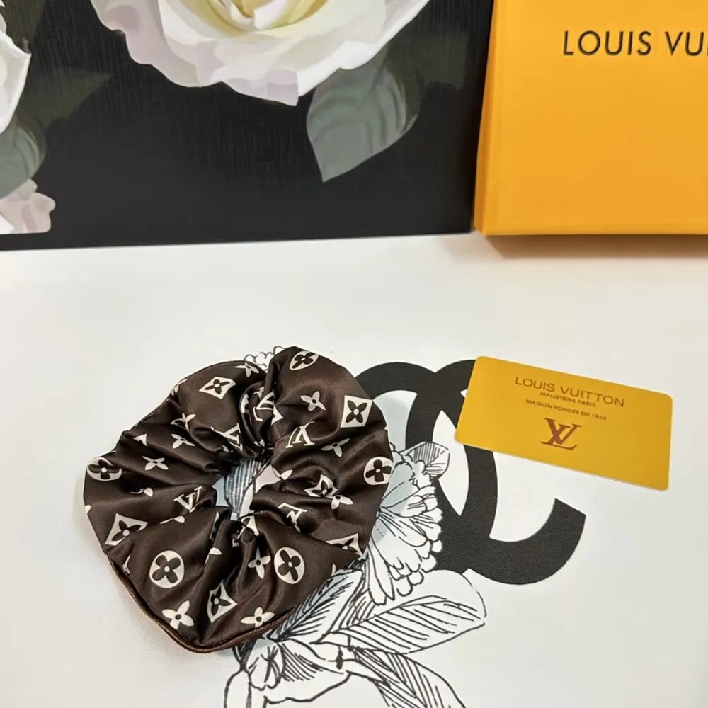 Louis Vuitton Заколка для волос