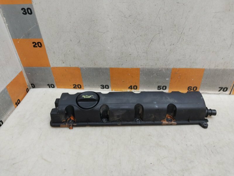 Б/У Клапанная крышка 2.0 RFJ, EW10A Крышка головки блока (клапанная) Peugeot 407 2006 6D 439765 Peugeot-Citroen арт. 965681...