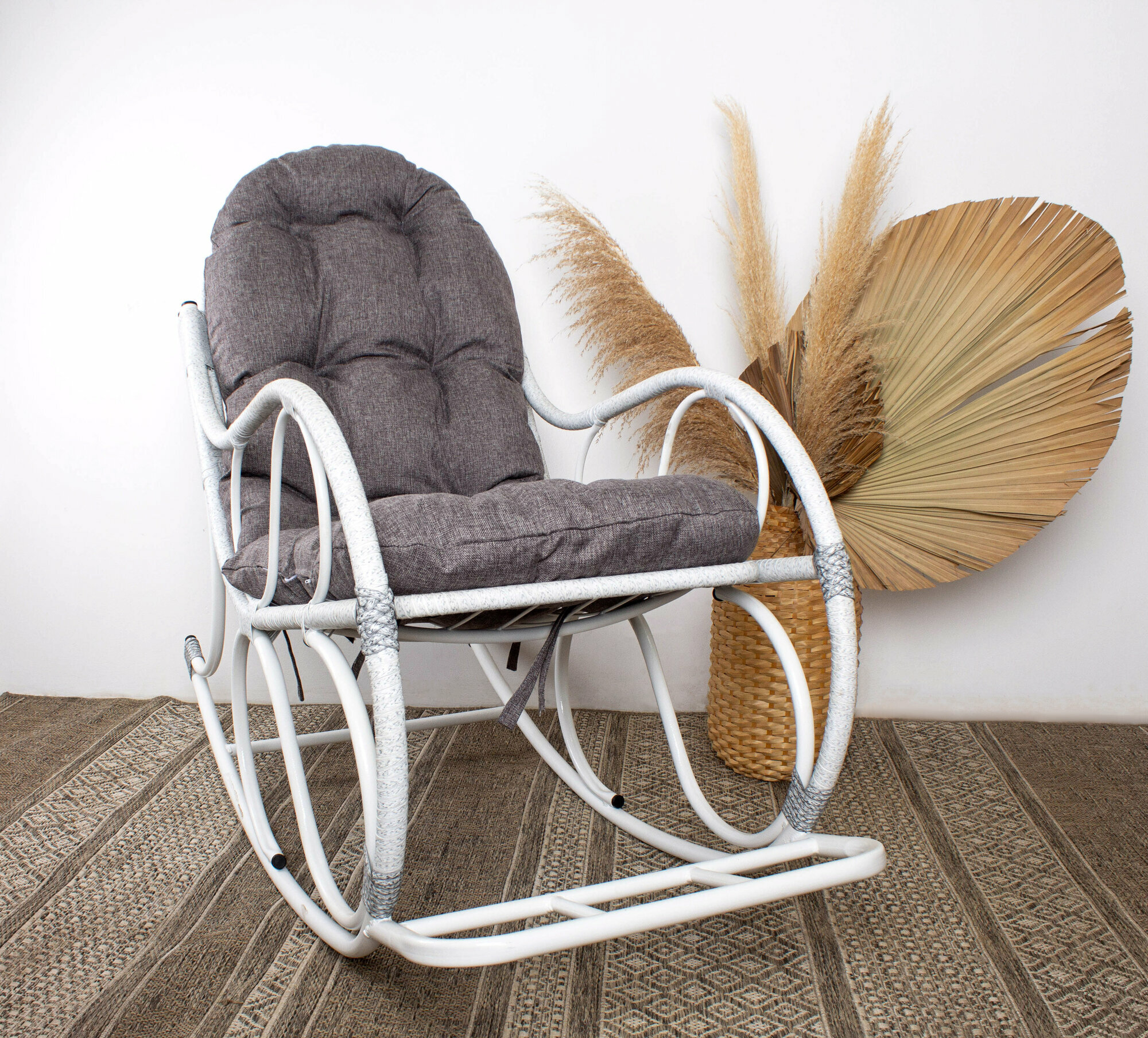 Кресло-качалка Элит белое, подушка Пепел