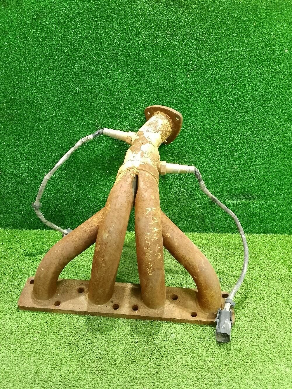 Выпускной коллектор Лада Калина приора под датчики Б/У с пробегом