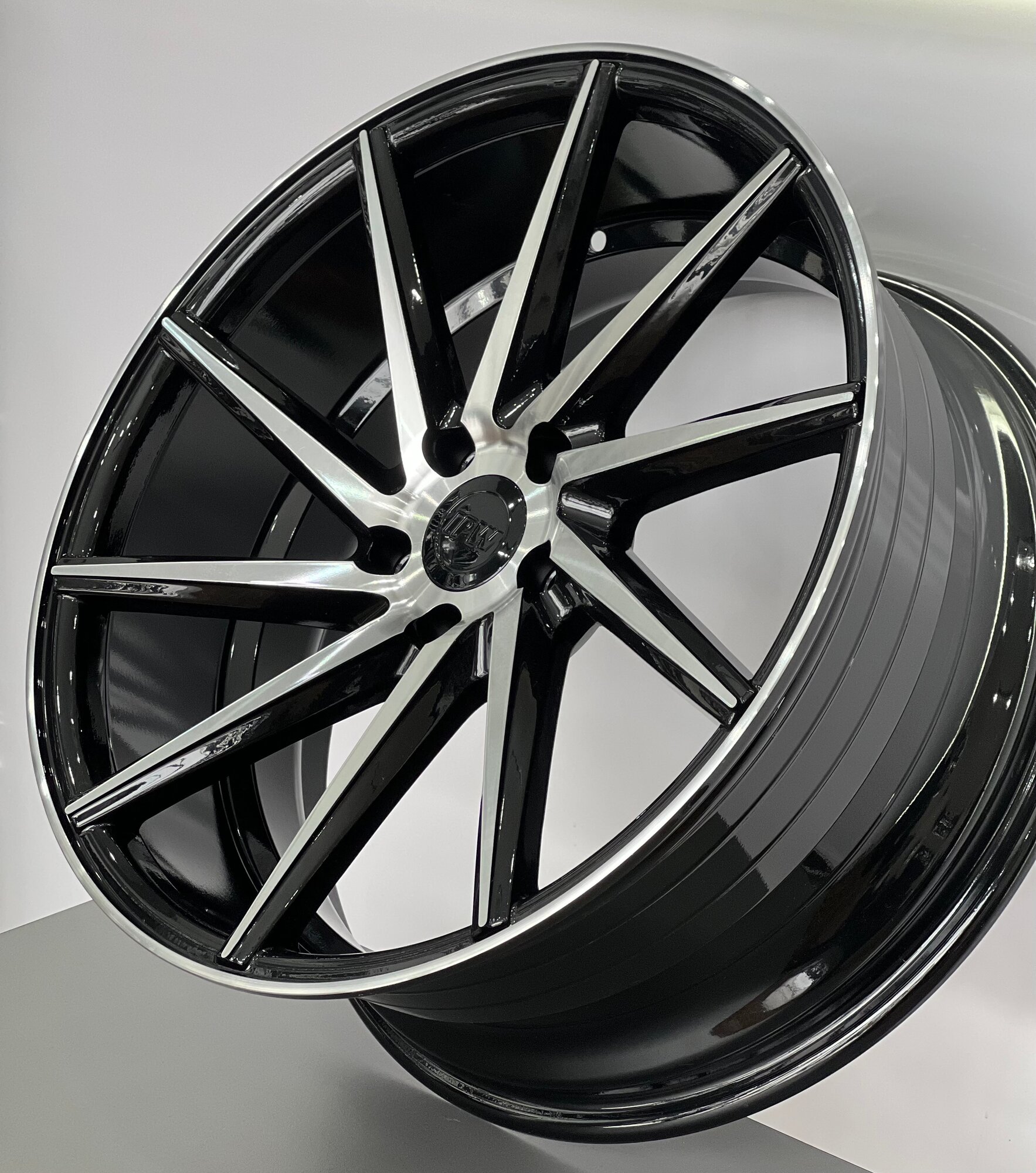 Колесные диски комплект (4 штуки) Virtu 6439, R17, 7.5 J, PCD 5x114.3, ET 38, DIA 73.1, BMF