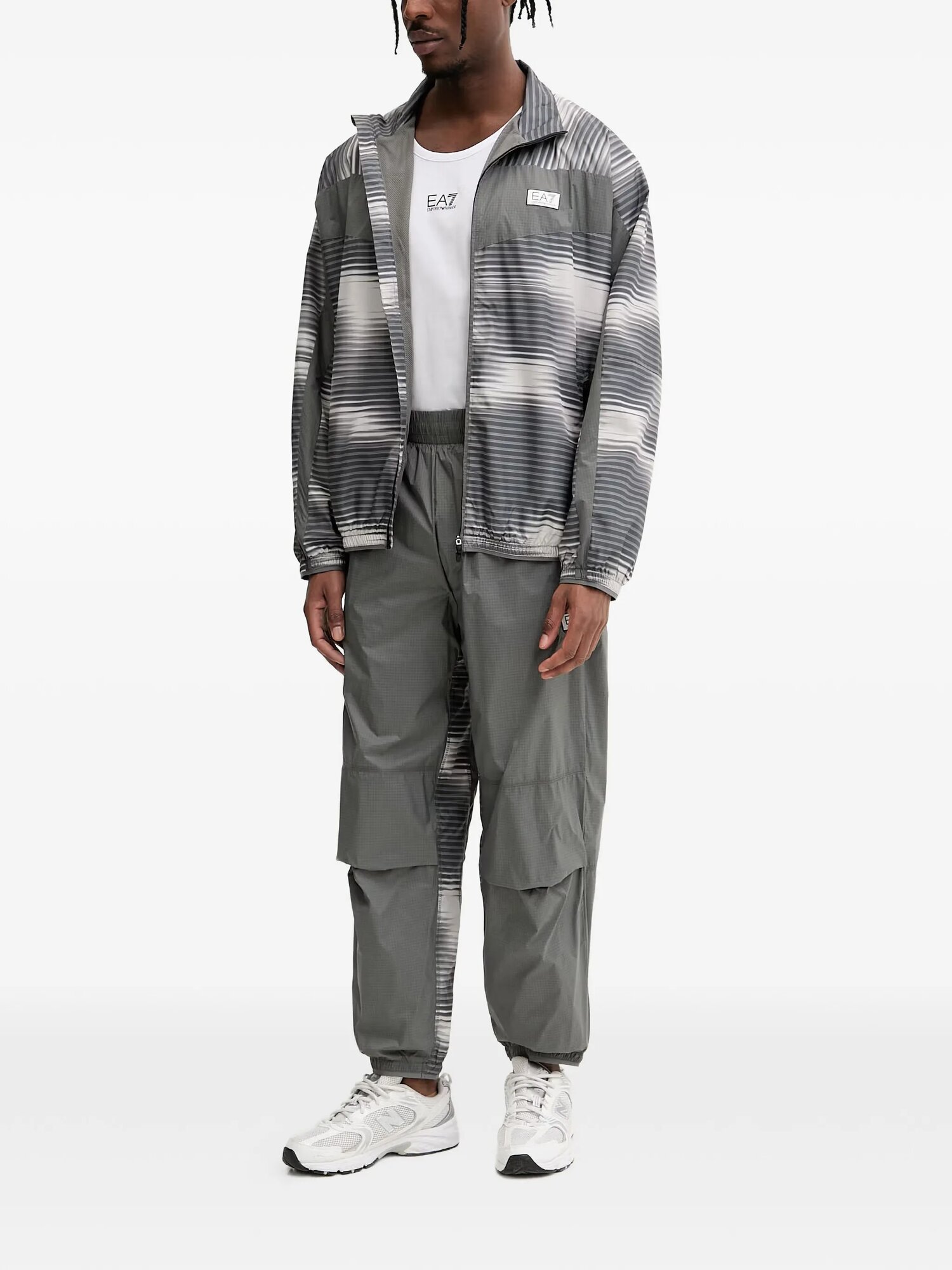 Куртка EA7 EMPORIO ARMANI Gradient-print panelled jacket, размер 50 — фото 1