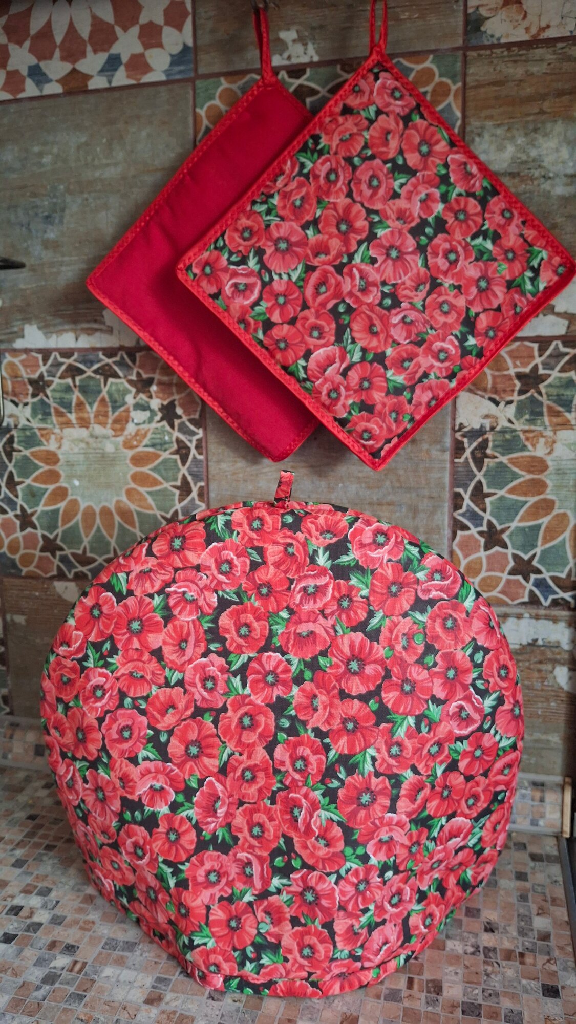 Грелка на чайник " Русский колпак"+ набор прихваток 2шт с оригинальным рисунком