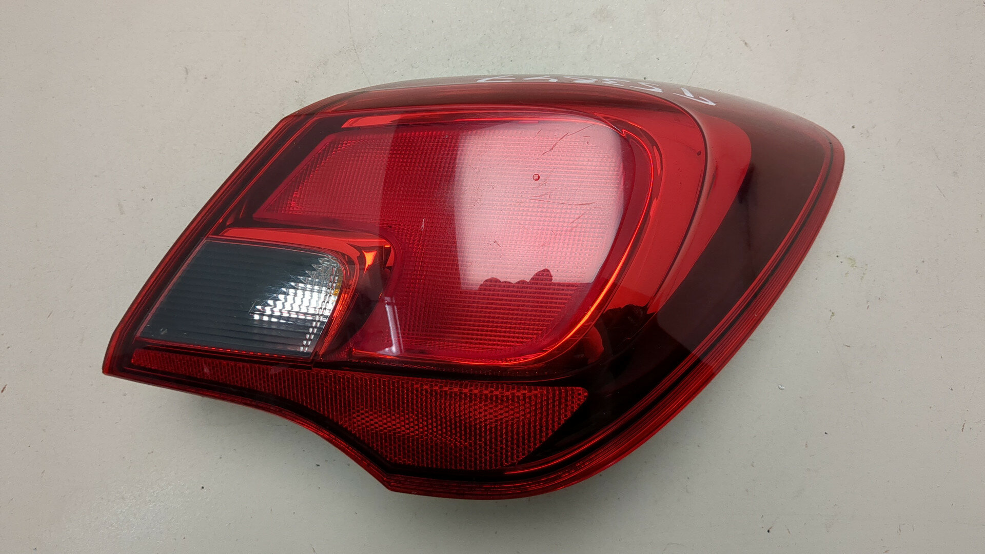 Фонарь (задний) правый Opel Corsa E Б/У