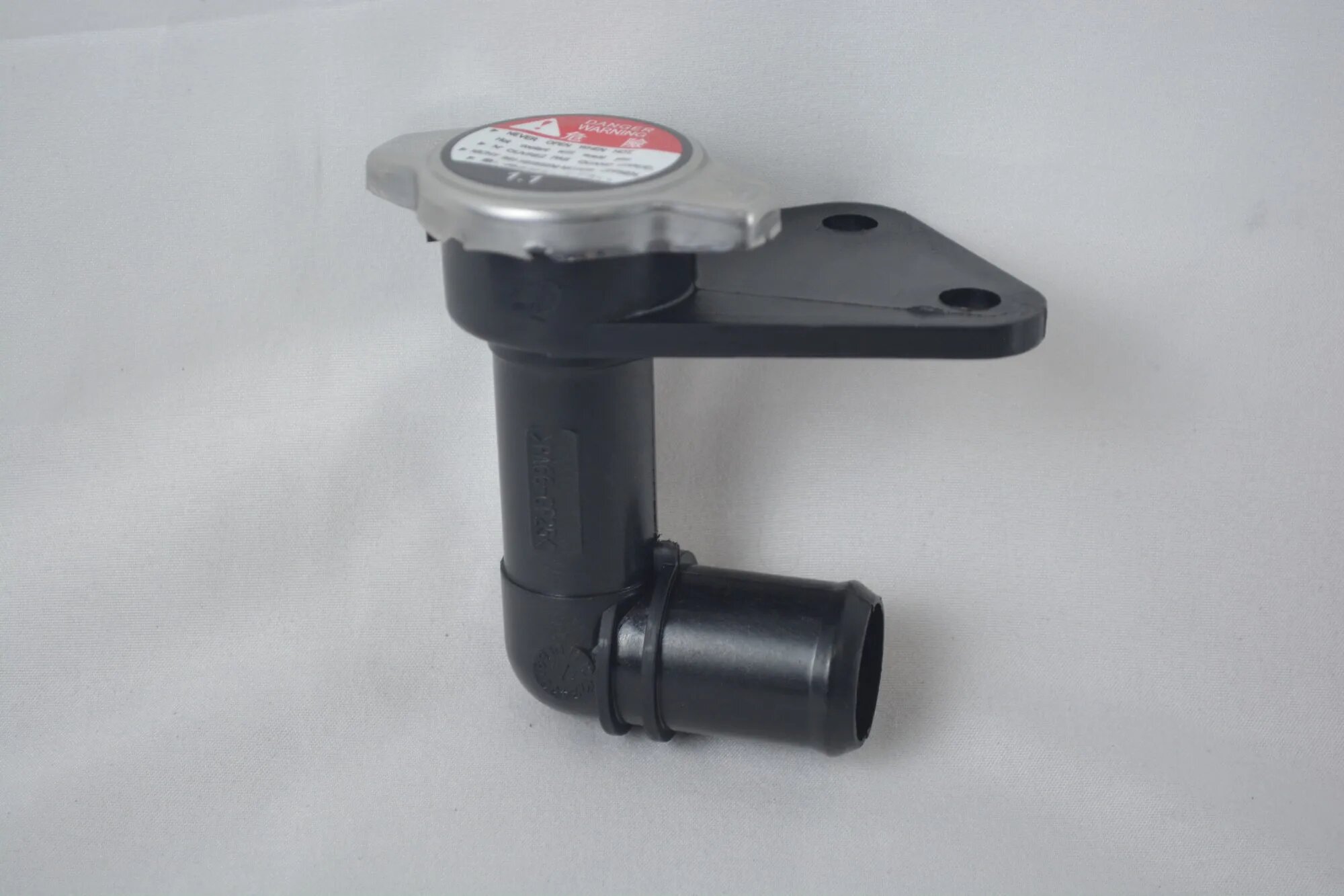 Водяная заливная горловина радиатора в сборе 19050-RNB-A01 подходит для Honda Civic 2006-2011 1.8L