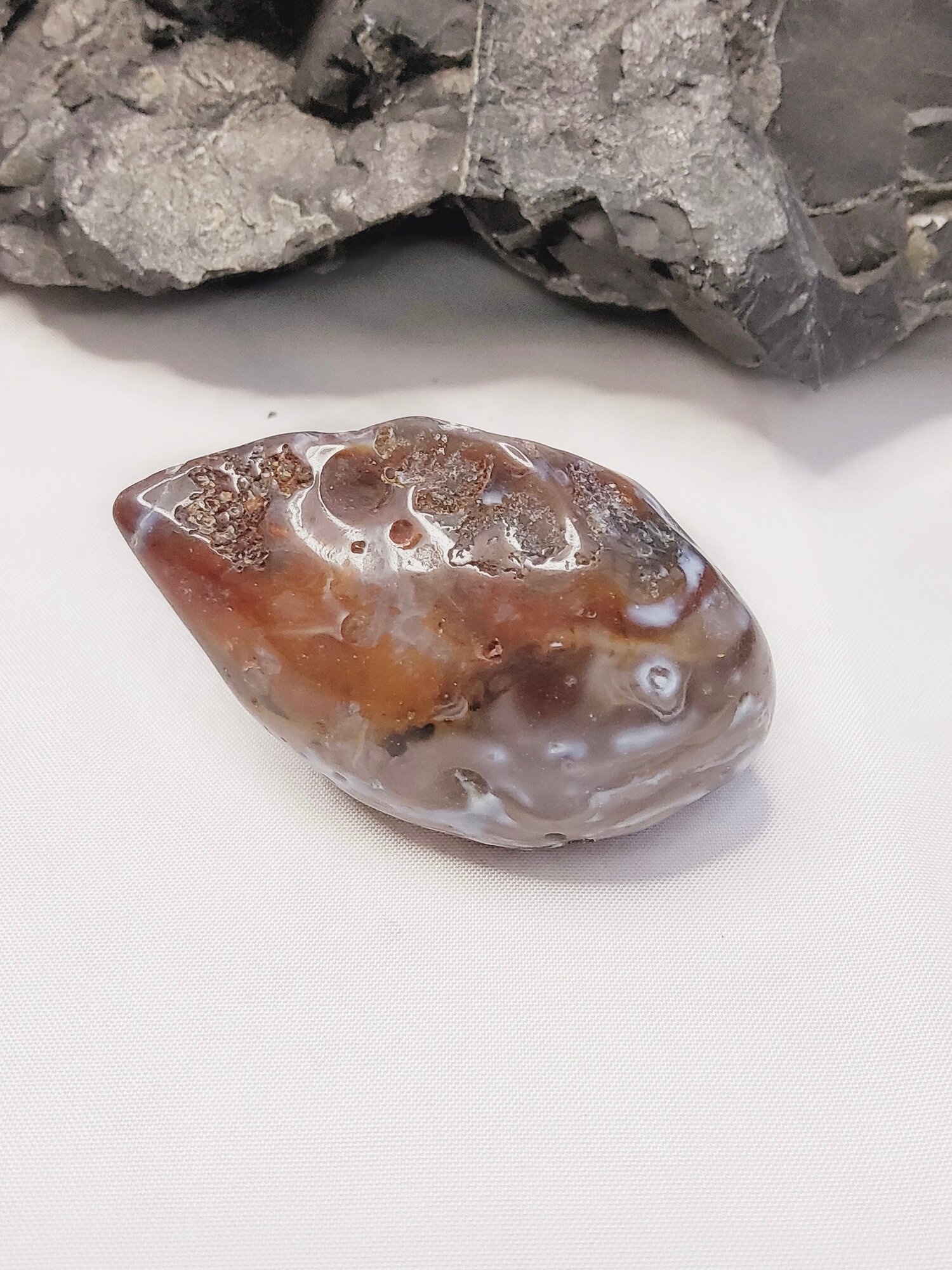 Агат жеода с водой 54 гр натуральный камень талисман