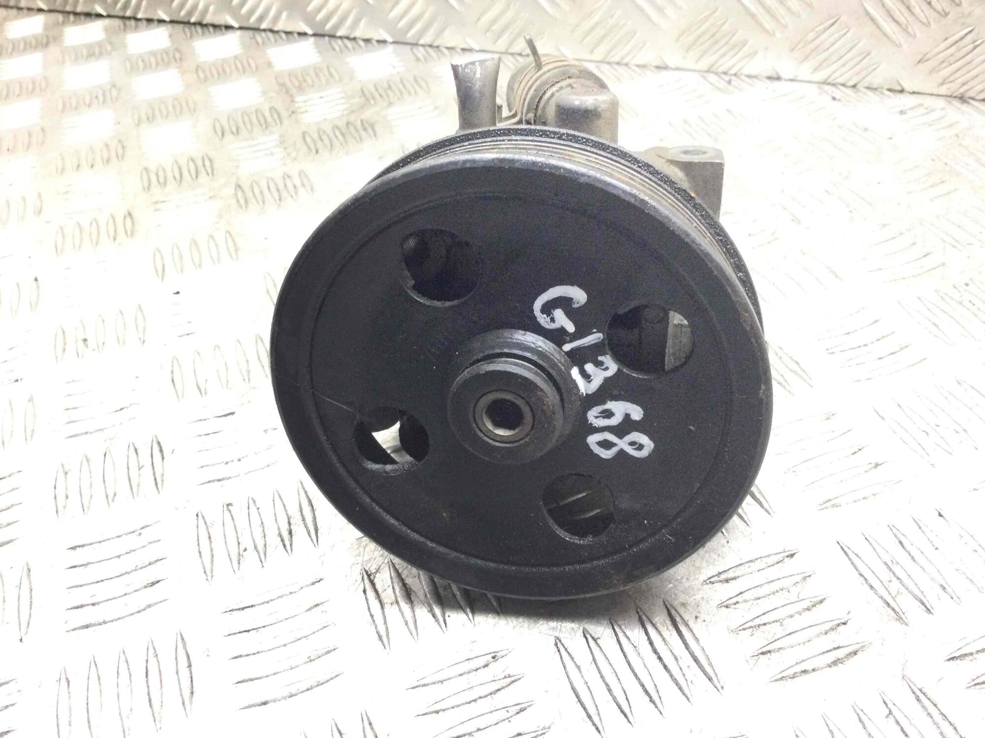 Б/У Насос гидроусилителя руля Ford Focus 1 поколение [рестайлинг] (2001-2005) 2004 г.