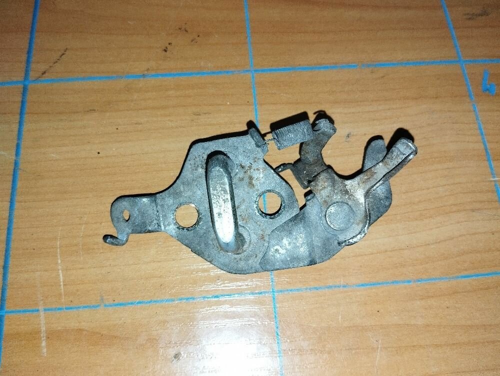 Ответная часть замка багажника Дэу Матиз Б/У с пробегом