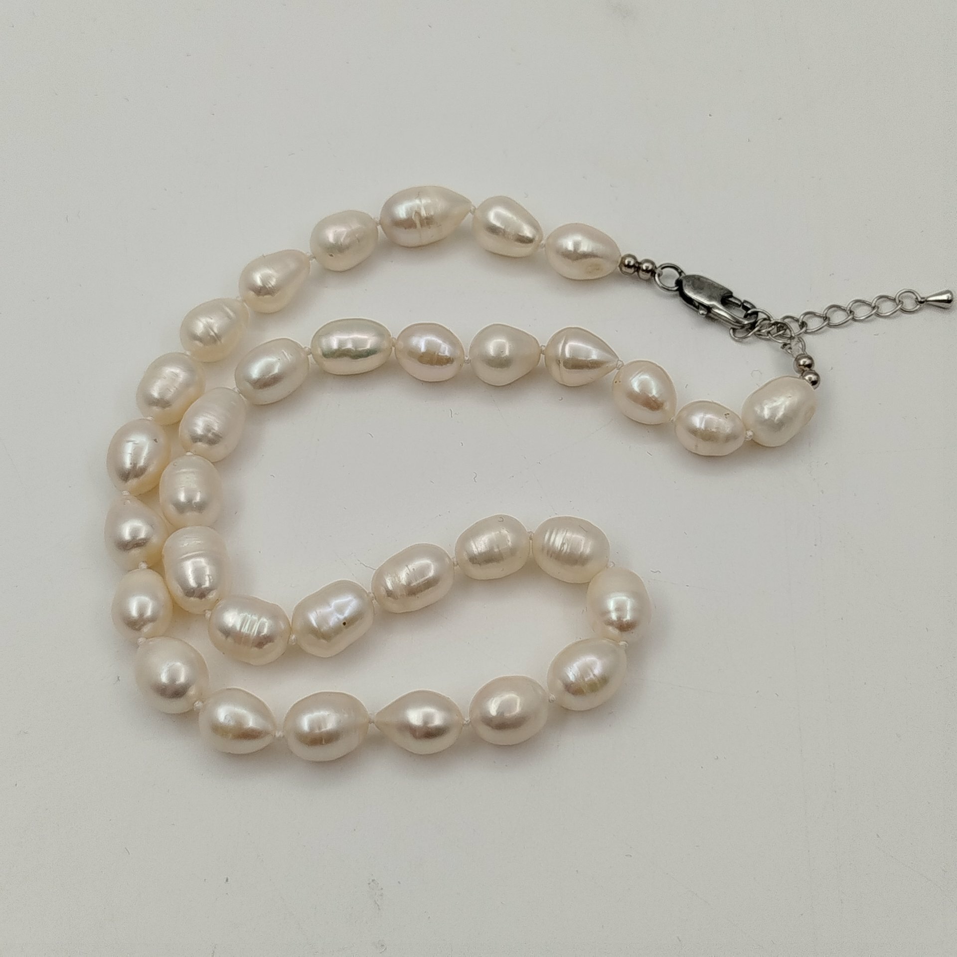 Бусы с бусинами вытянутой формы, металл, культивированный жемчуг, Азия, 2000-2020 гг.