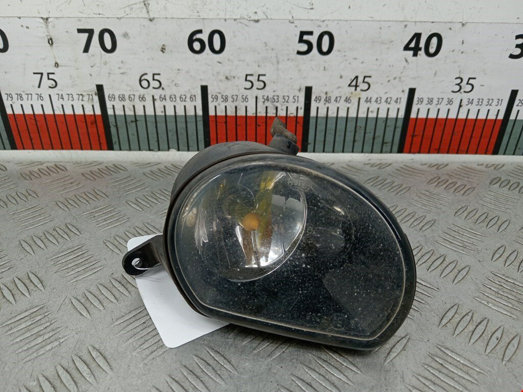 Фара противотуманная левая Audi Q7 4L 17350901 арт. 2272359