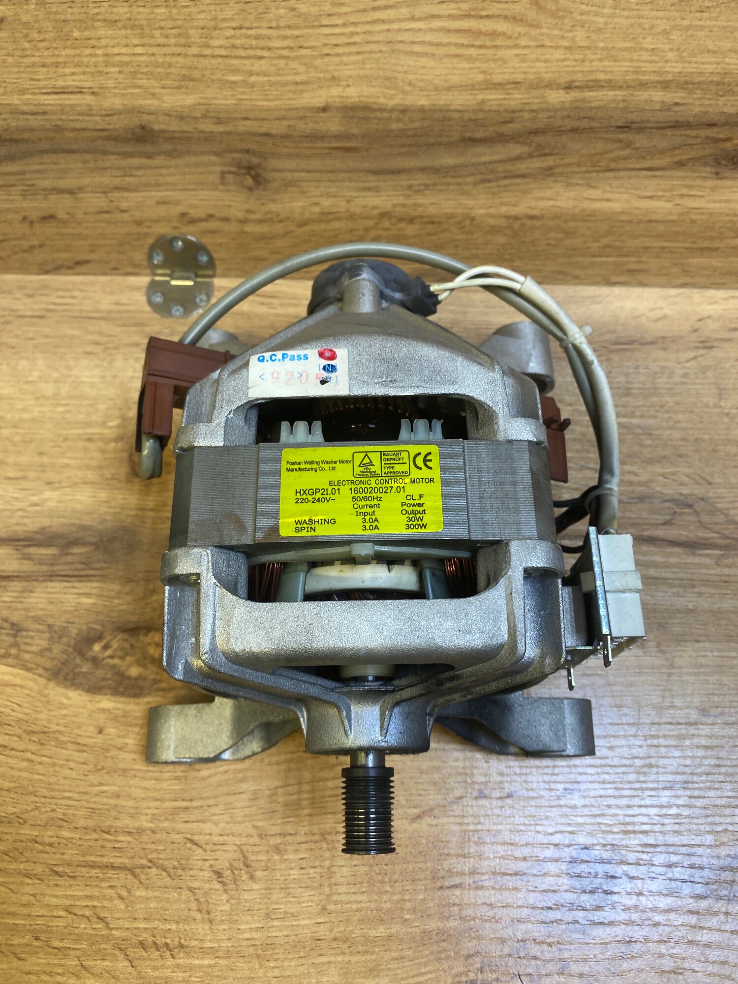 Двигатель для стиральной машины Indesit WISL102, оригинал, б/у