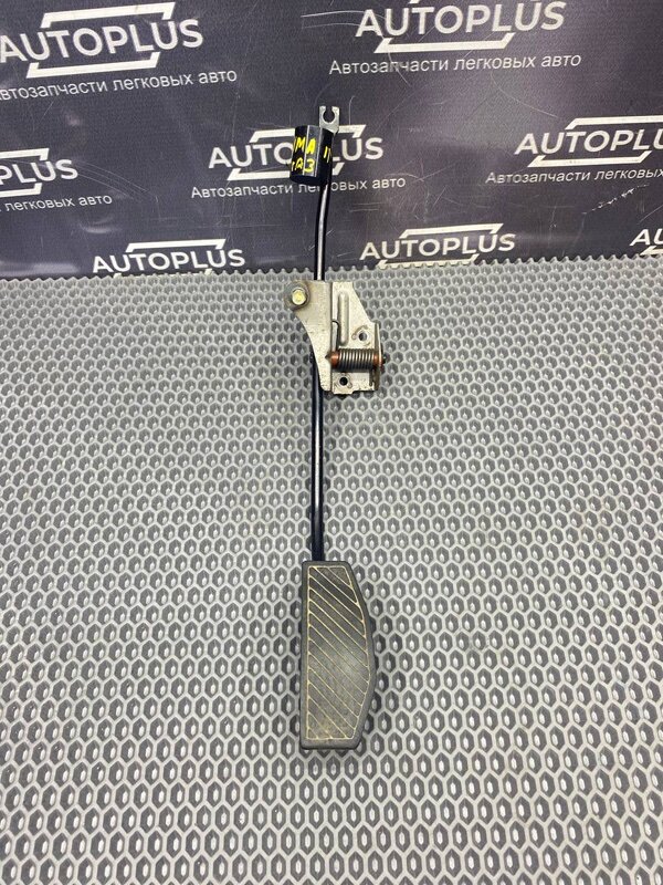 Педаль газа