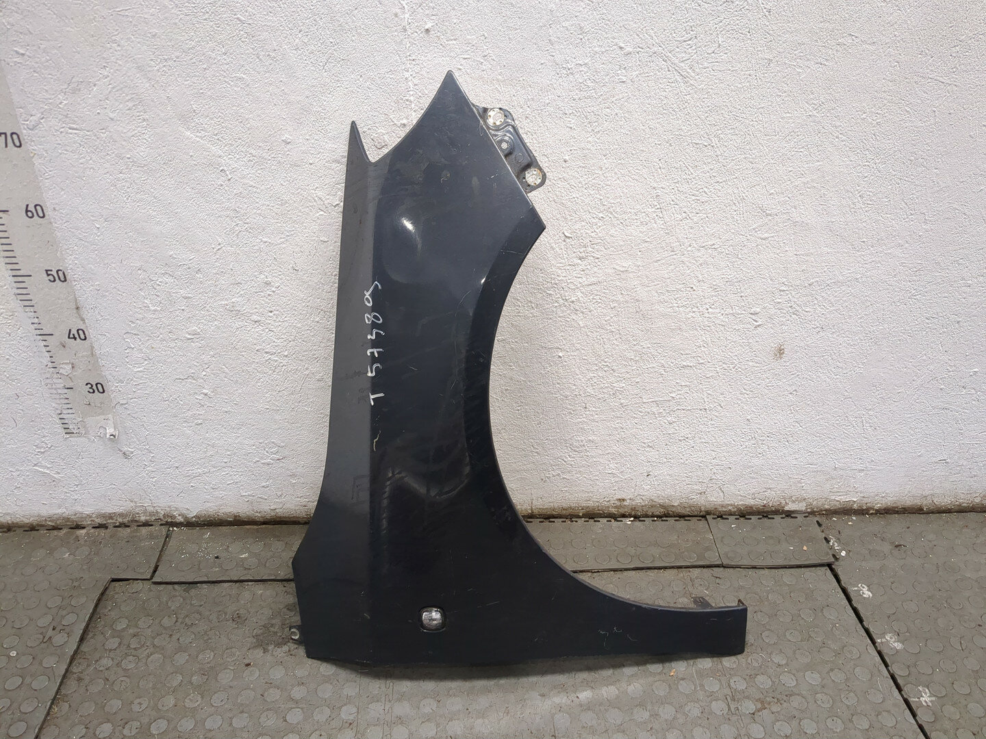 Крыло правое переднее Skoda Fabia Б/У