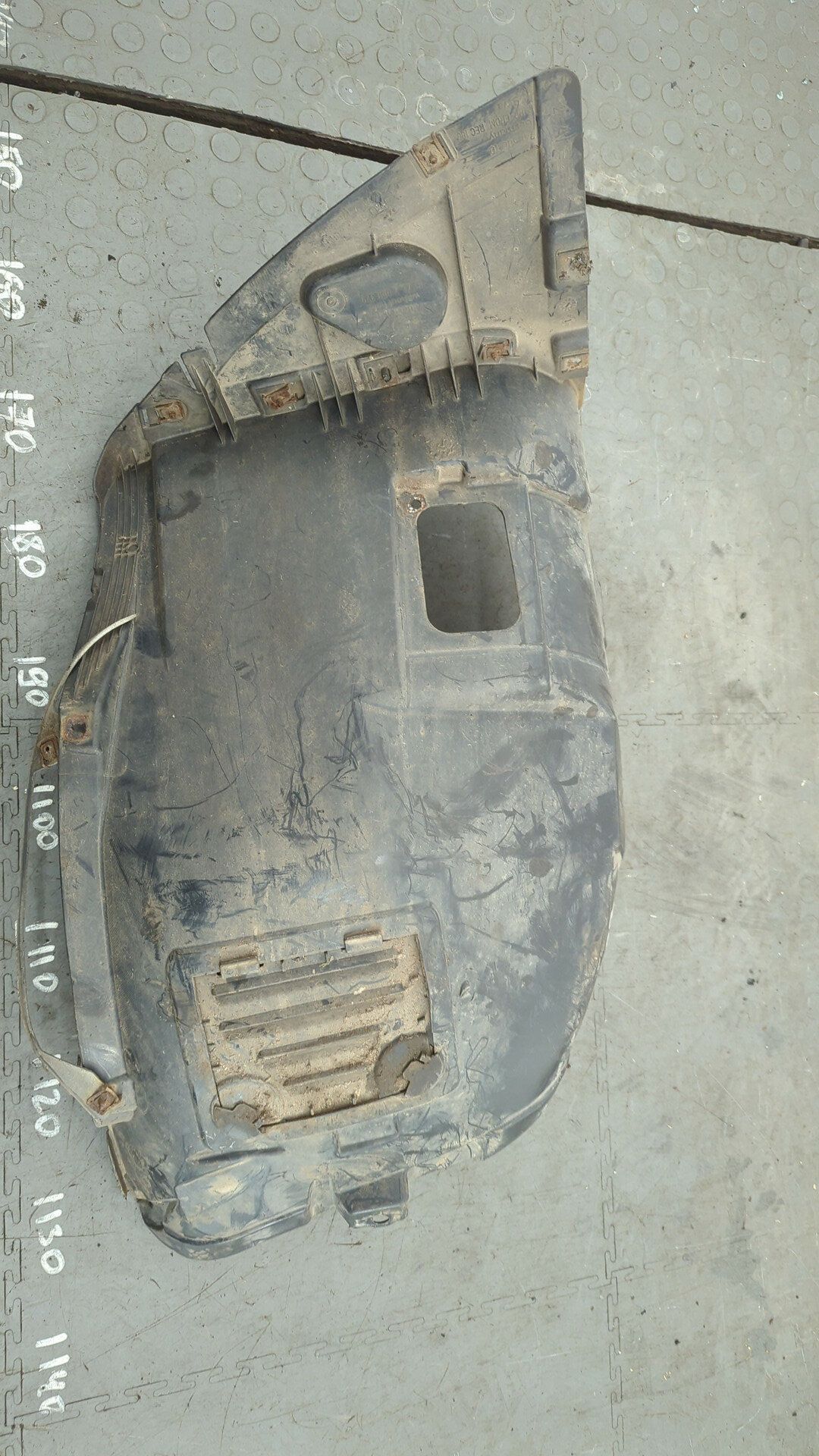 Защита арок (подкрылок) левая передняя BMW 3 E90, E91, E92, E93 Б/У