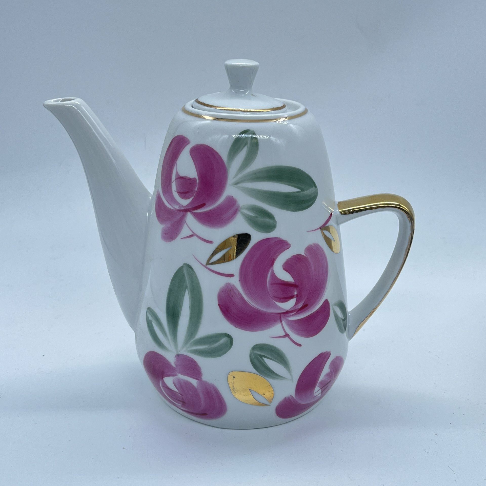 Чайник доливной с расписным цветочным декором, фарфор, роспись, золочение