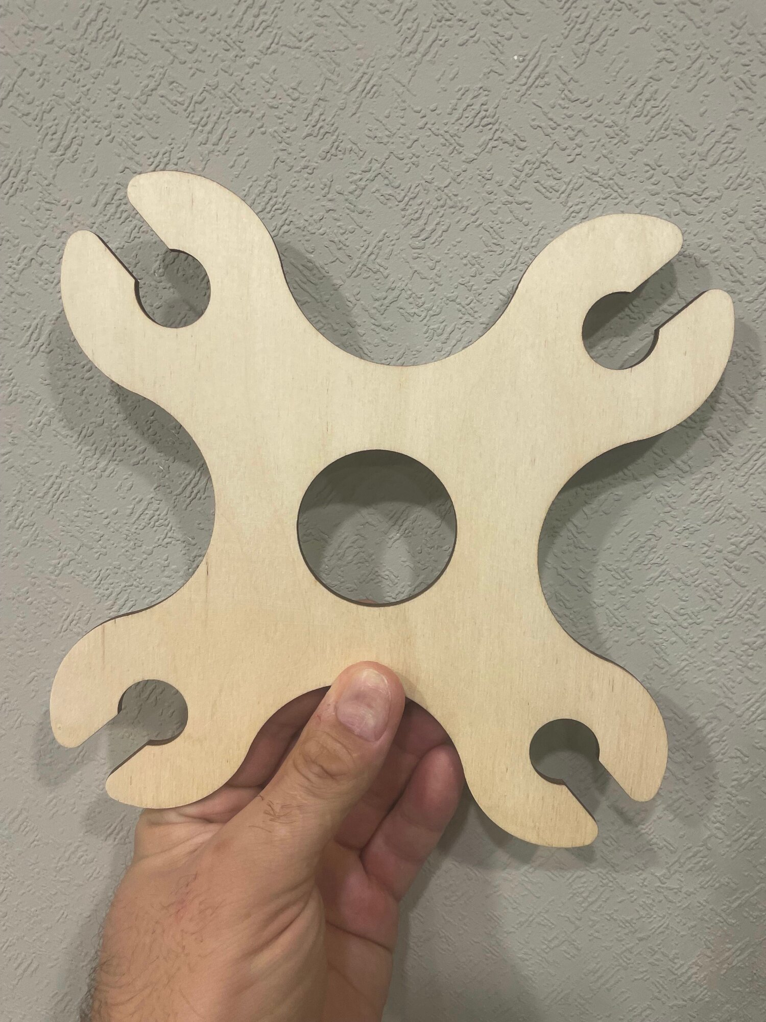 Держатель для бокалов "4 бокала", дерево, ручной работы, бежевый, 4 секции